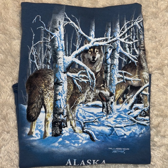 Gildan | Shirts | Vintage Alaska Wolf Tee Hidden Wolves Winter Forest ...